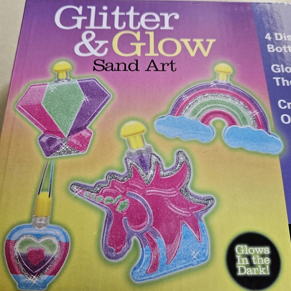 dt | Toys | Creative Kids Glitter Glow Sand Art Glow In The Dark | Poshmark